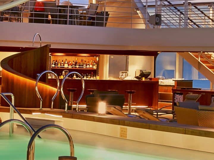 Constellation Lounge