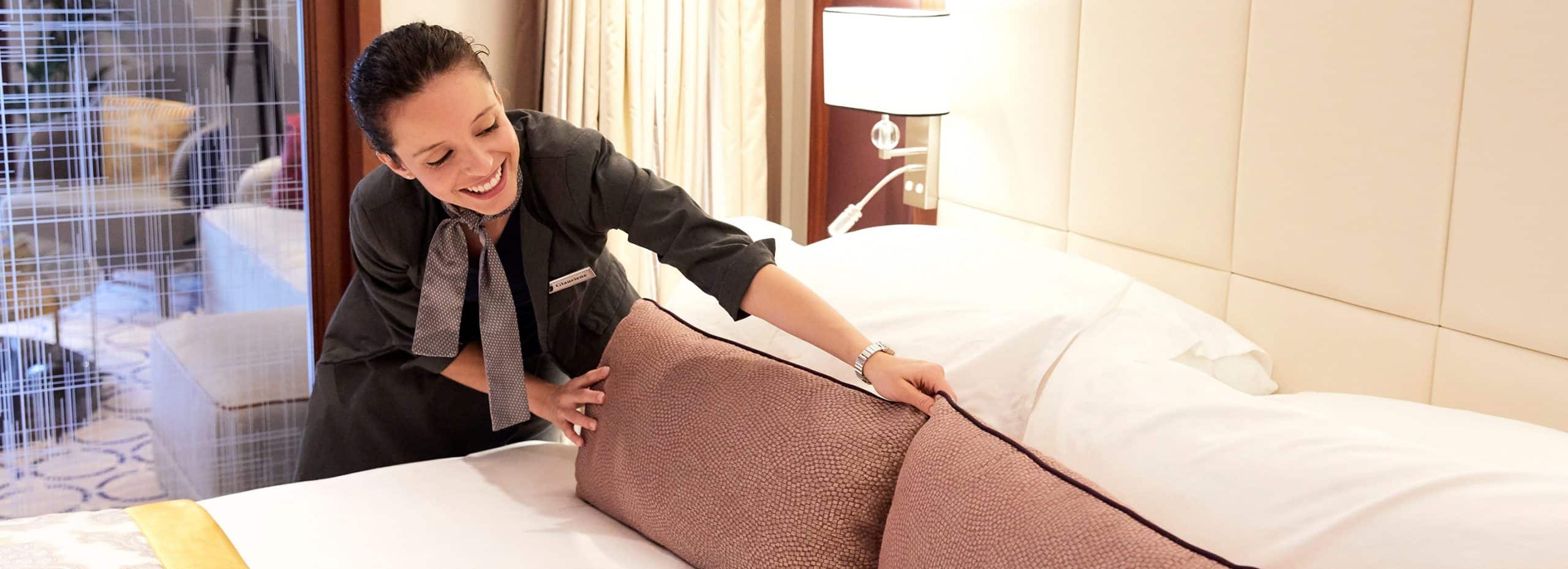 Luxury Cruise Service