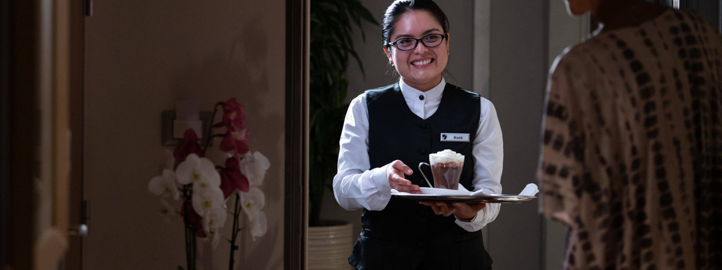 Luxury Cruise Service