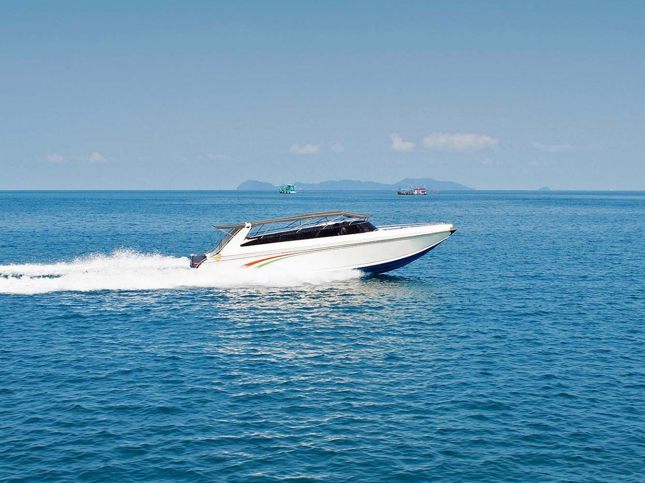 Discover Vis and visit Blue Cave by Speedboat Cruise Tour