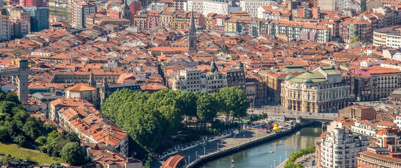 Bilbao Highlights & Tapas Cruise Tour